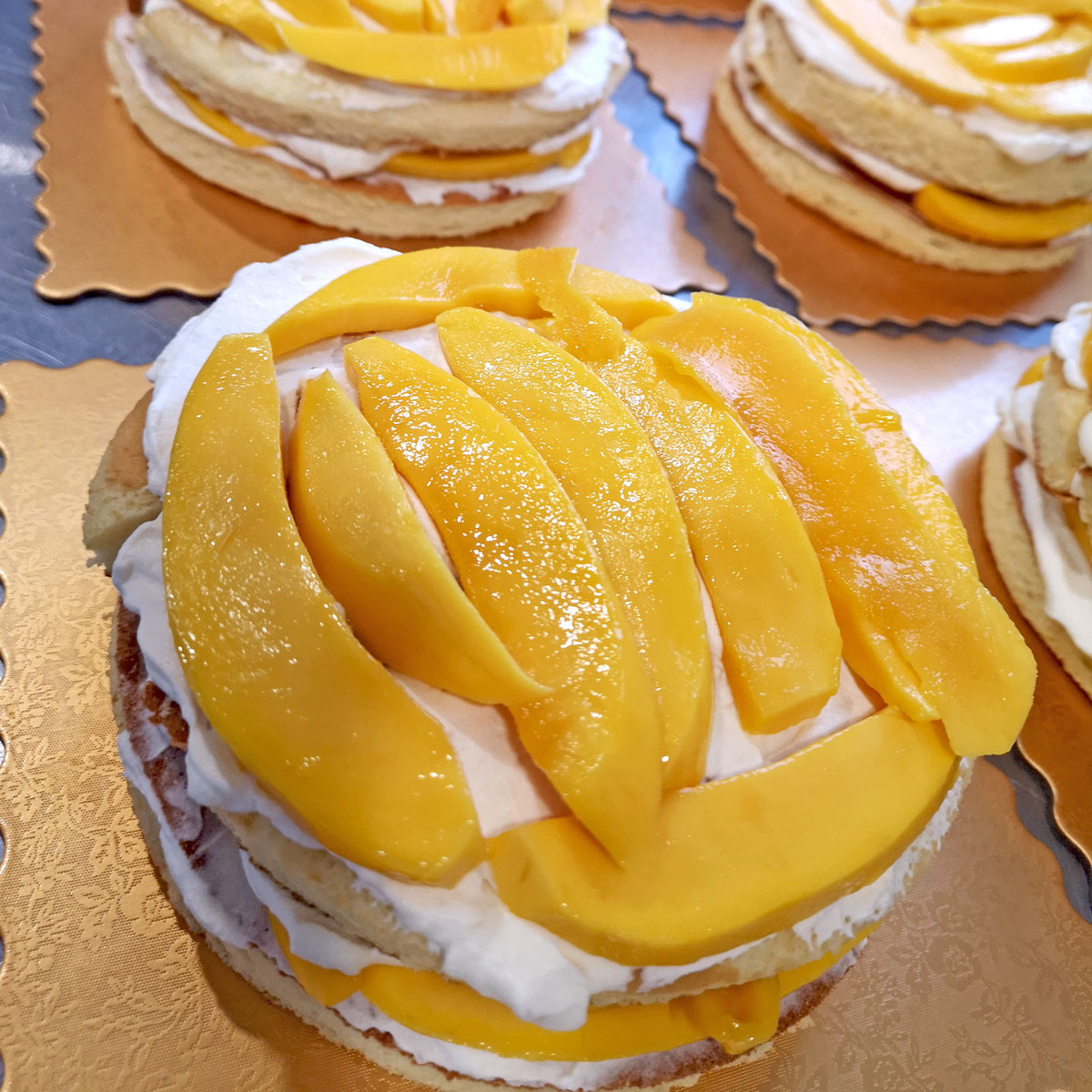 Fresh Mango Cake 芒果蛋糕 – Gary's Patisserie